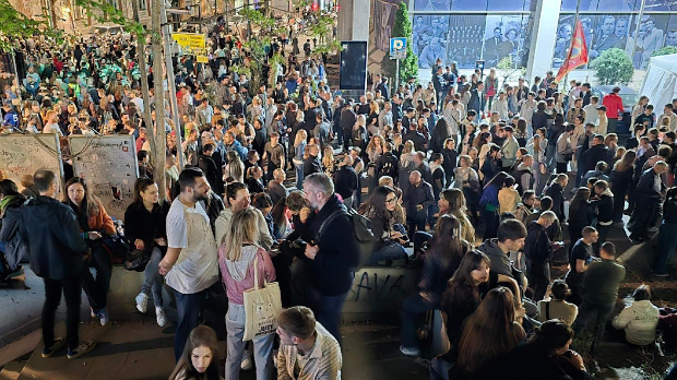 Studentska blokada zgrada RTS-a ušla u peti dan, radnicima onemogućen ...